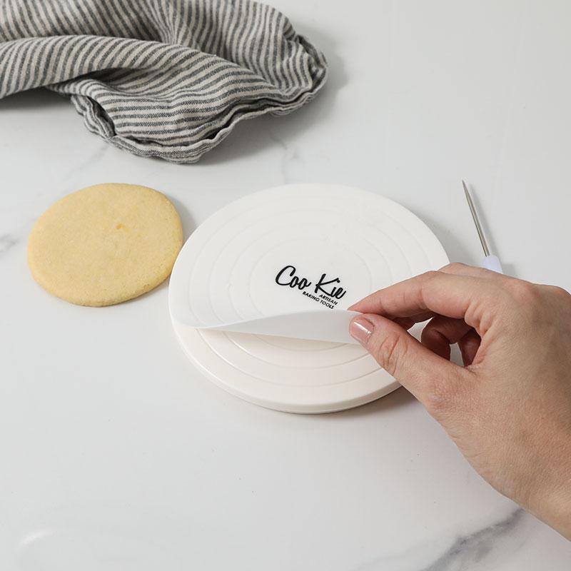 Cookie Decorating Tools | Cake Decorating Central