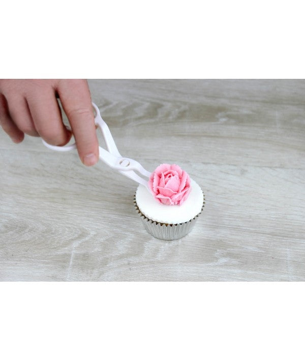 Loyal Flower Lifter | Cake Decorating Central
