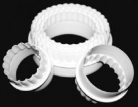 Loyal ROUND Plastic Cutter Set | Cake Decorating Central